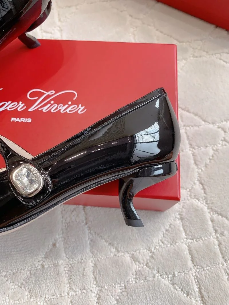 Affordable Roger Vivier Sandals
