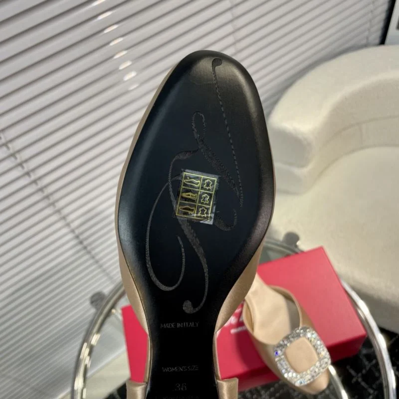 1:1 copy Roger Vivier Sandals