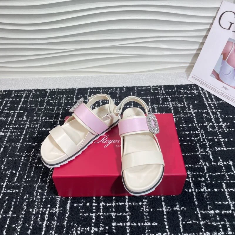 Accurate model Roger Vivier Sandals