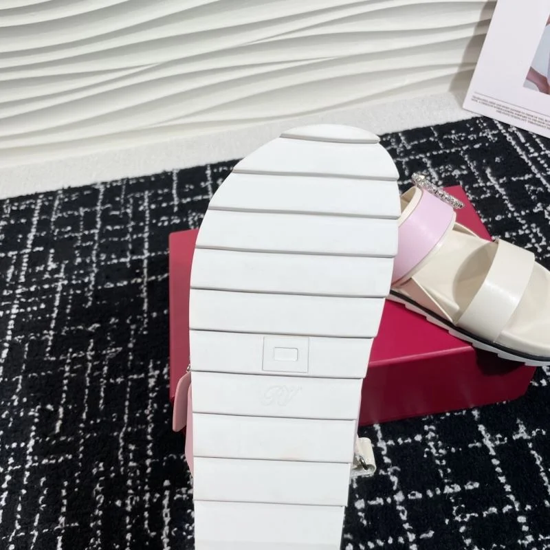 Accurate model Roger Vivier Sandals