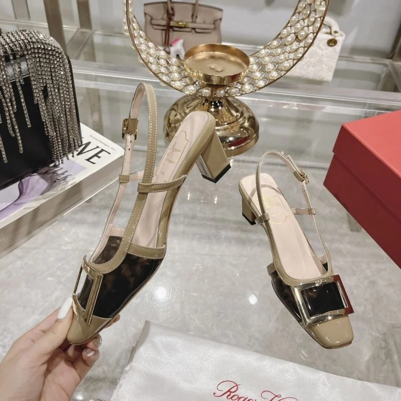 Accurate model Roger Vivier Sandals