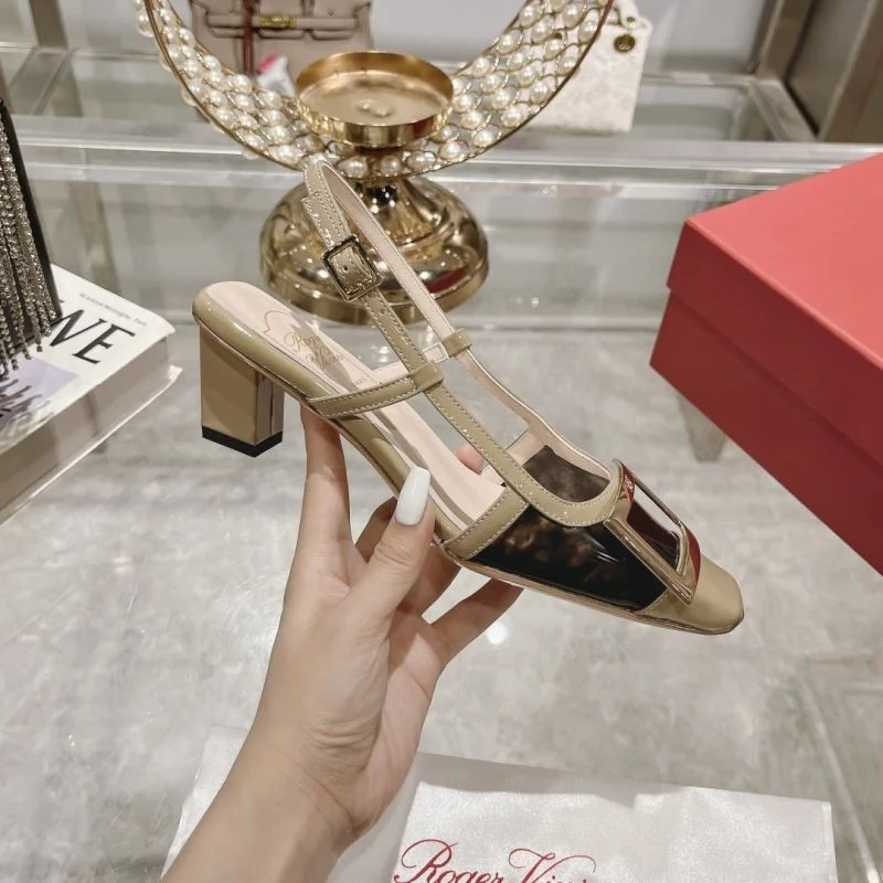 Accurate model Roger Vivier Sandals