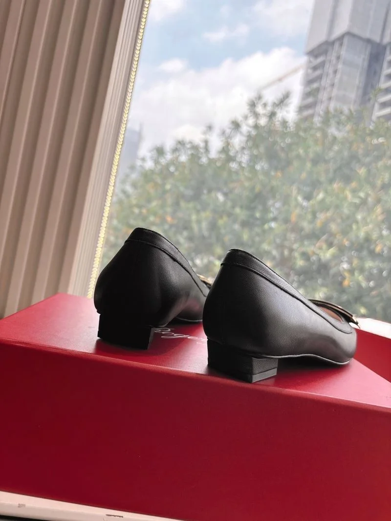 Inexpensive Roger Vivier Sandals