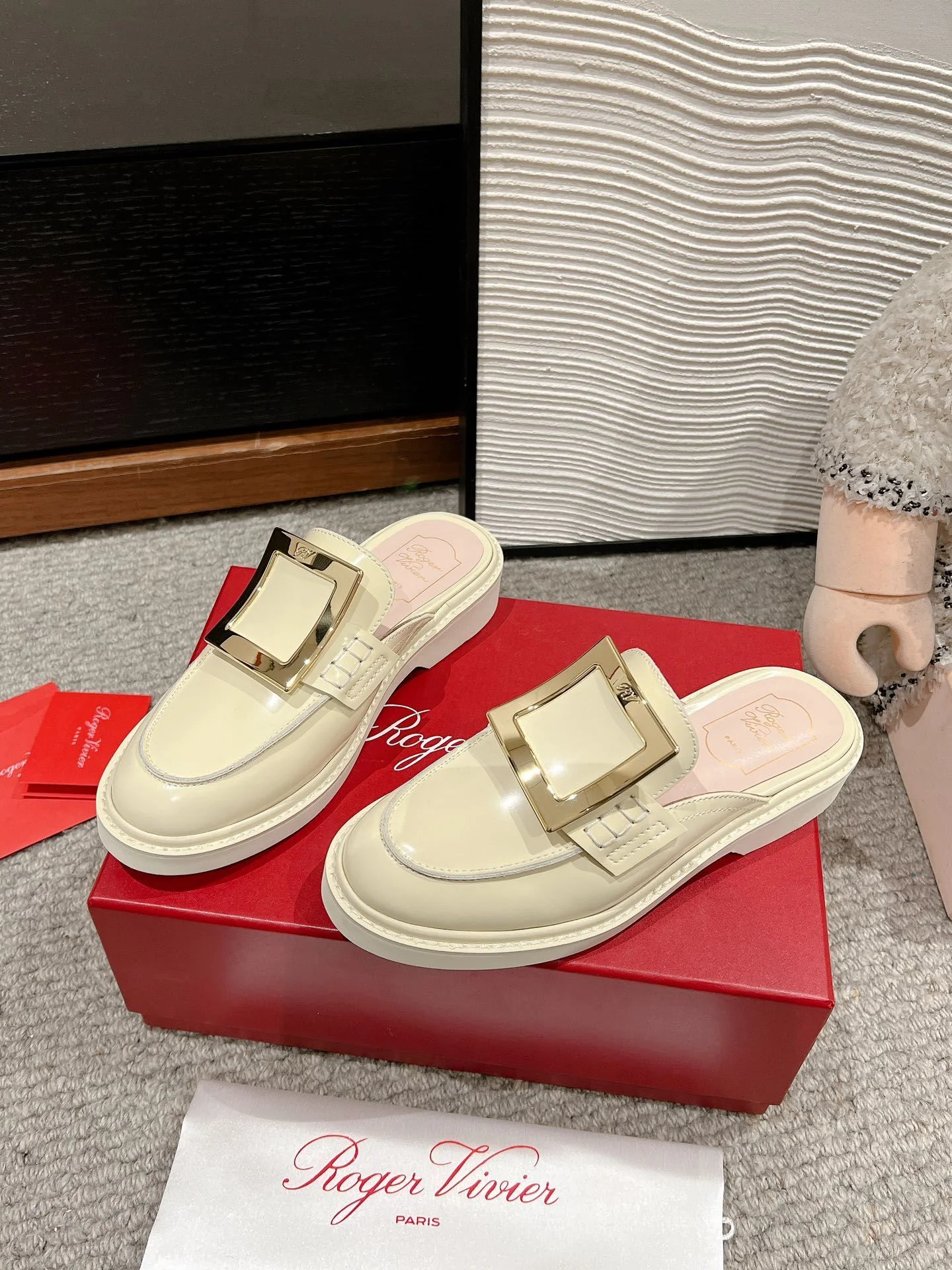 Authentic Roger Vivier Sandals