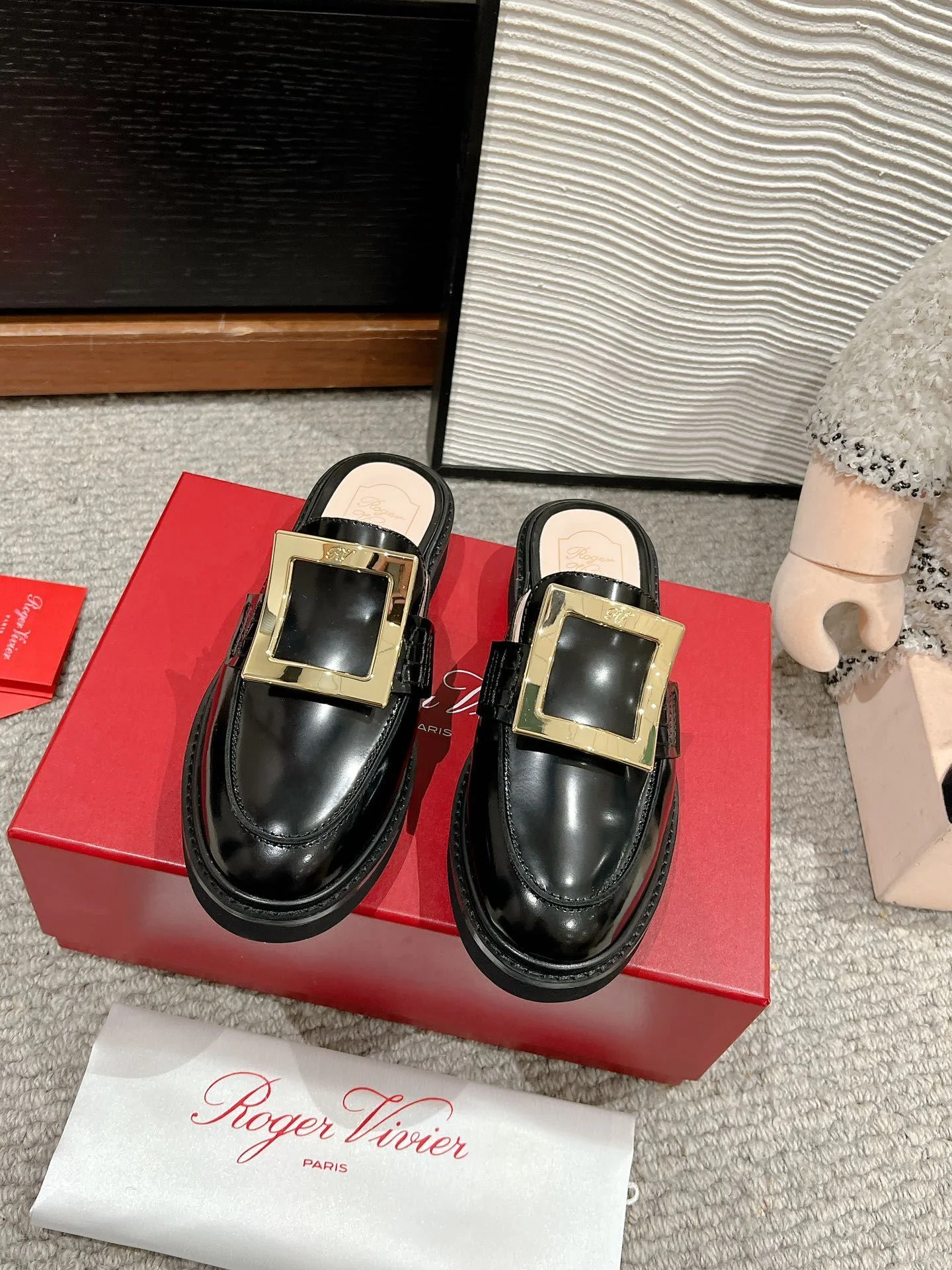 Roger Vivier Sandals