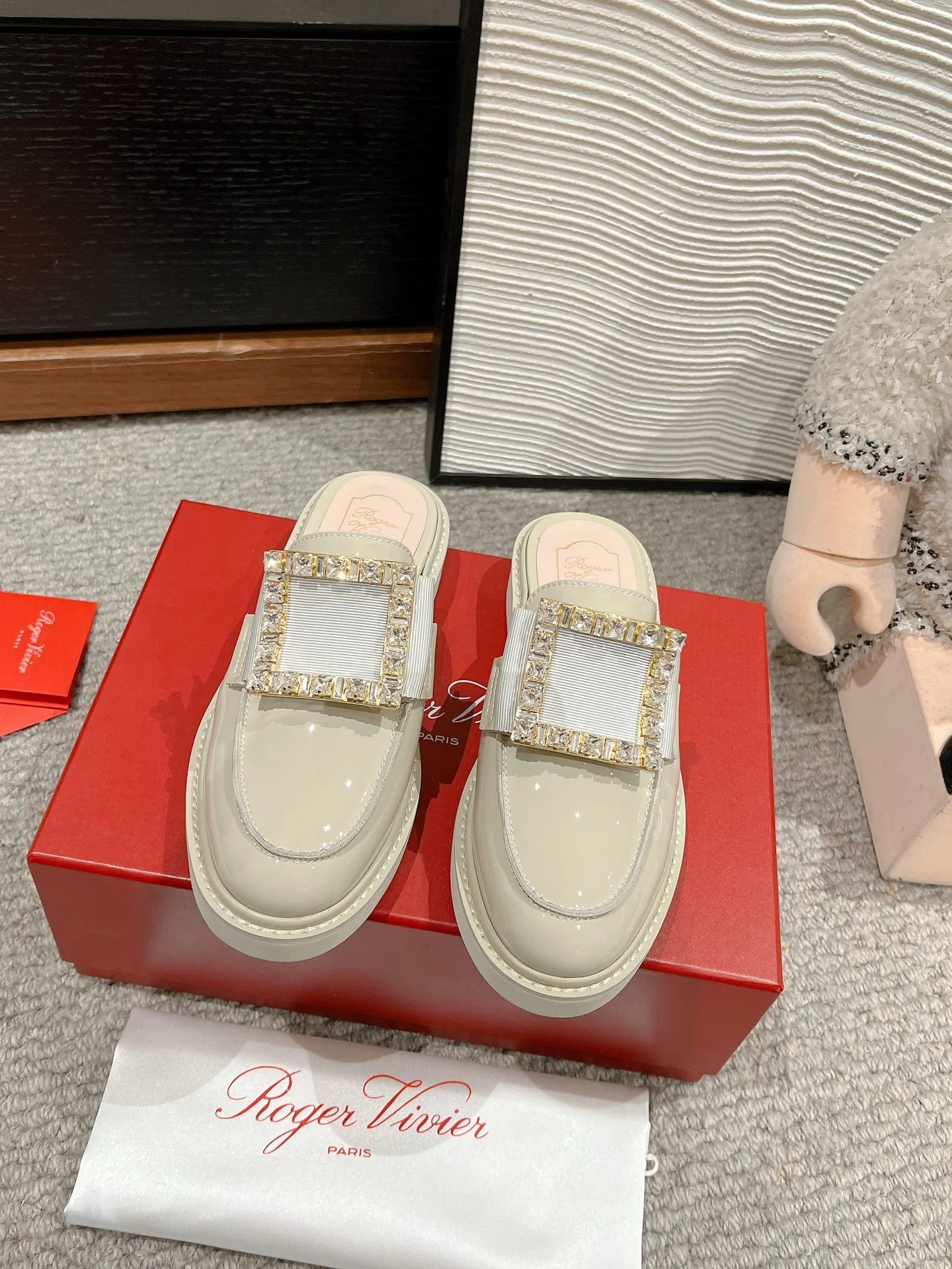 Roger Vivier Sandals