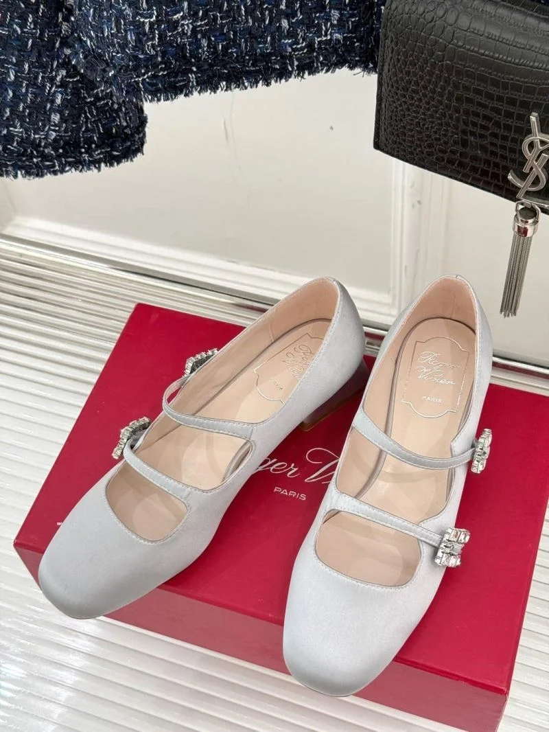 Indistinguishable Roger Vivier Shoes