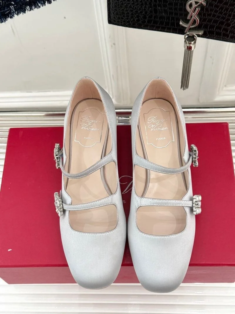 Indistinguishable Roger Vivier Shoes