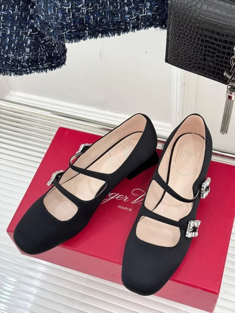 Value-priced Roger Vivier Shoes