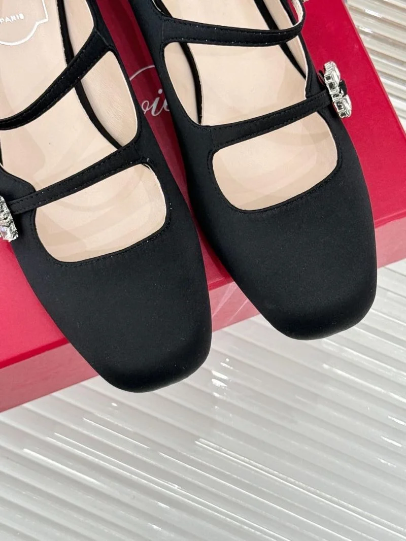 Value-priced Roger Vivier Shoes