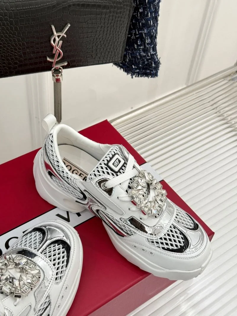 Top mirror Roger Vivier Shoes