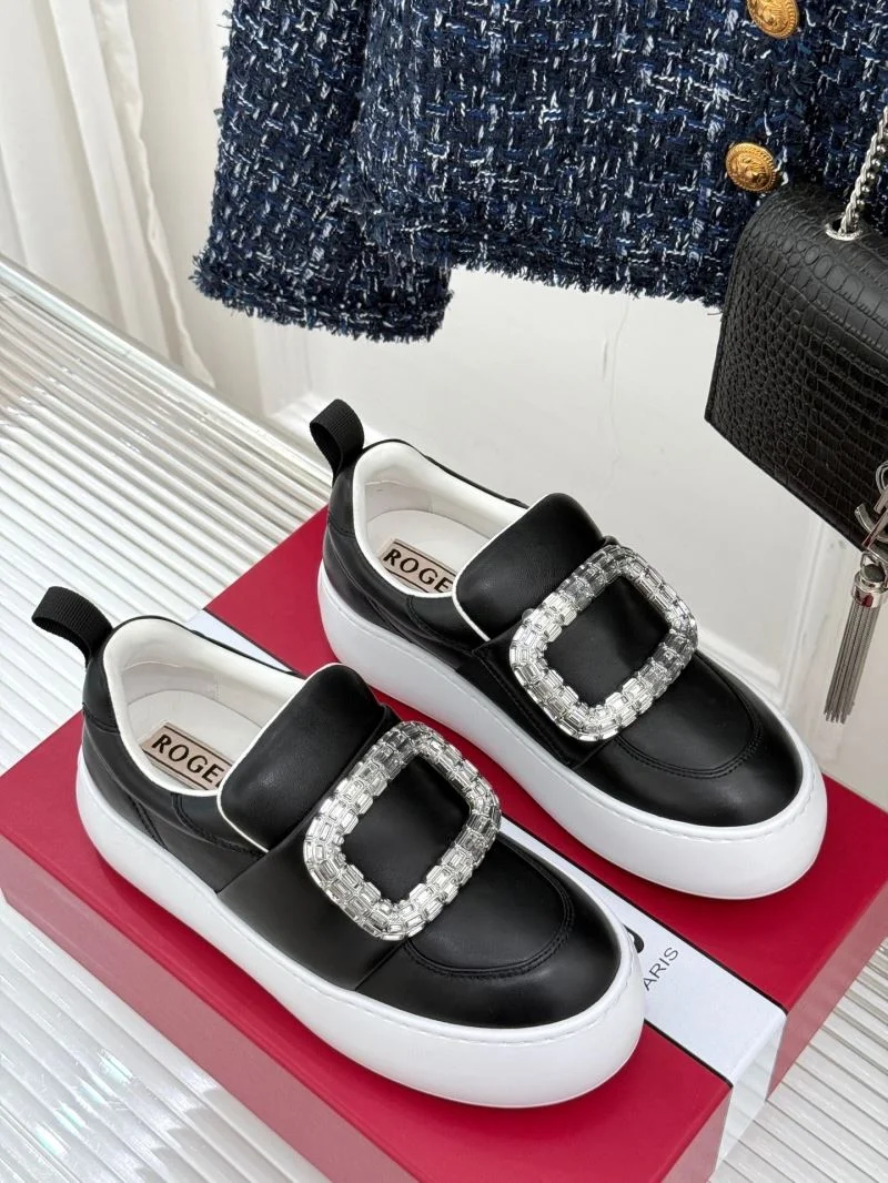 Mirror quality Roger Vivier Shoes