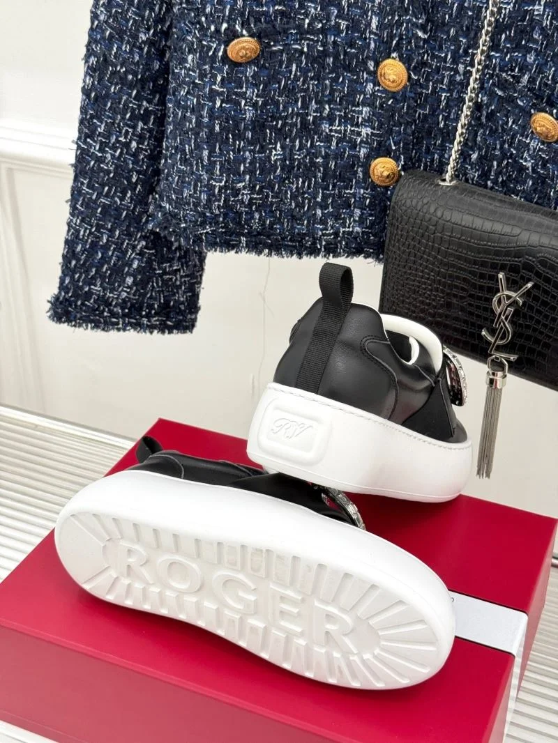 Mirror quality Roger Vivier Shoes