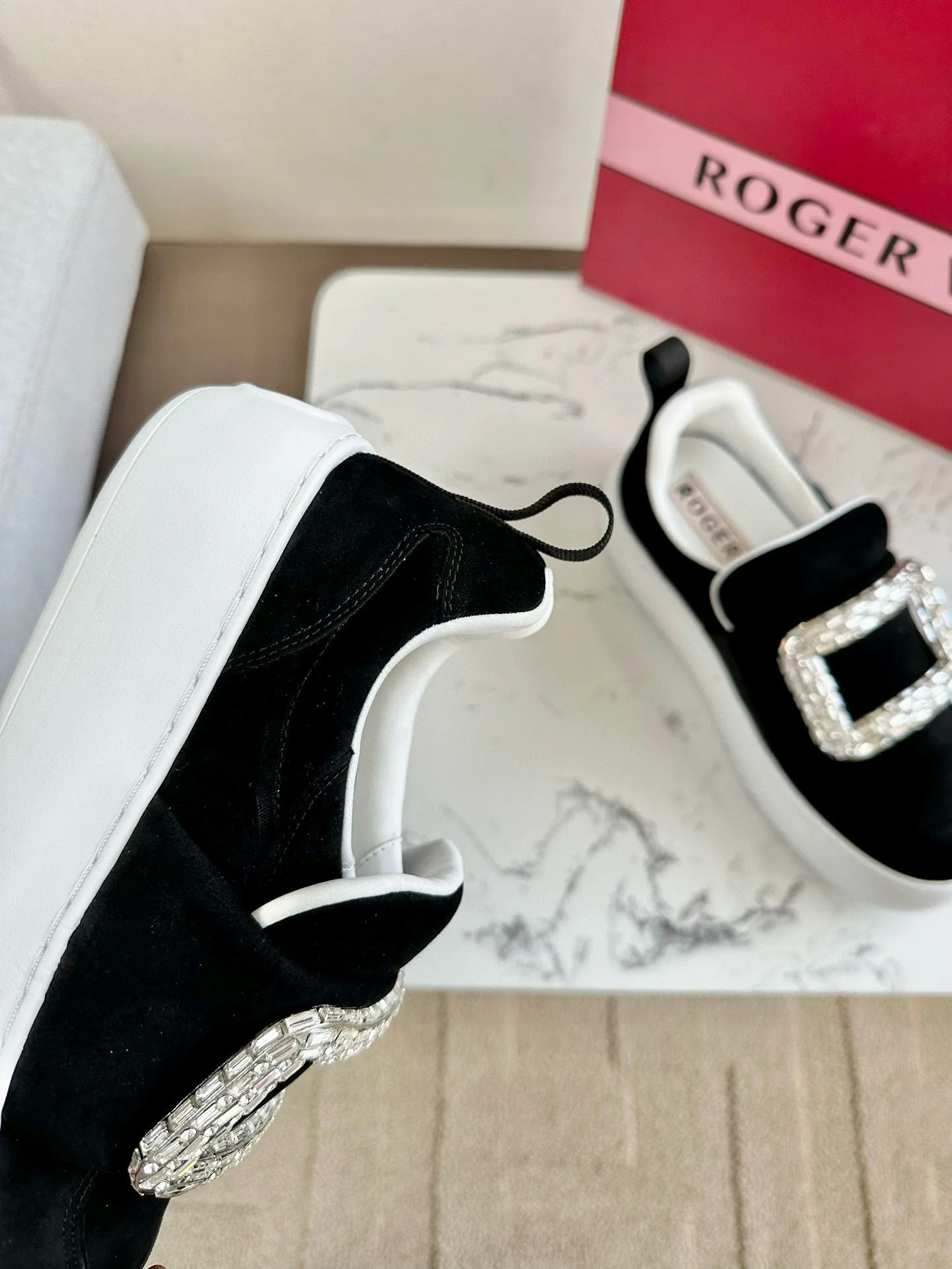 Official Roger Vivier Shoes