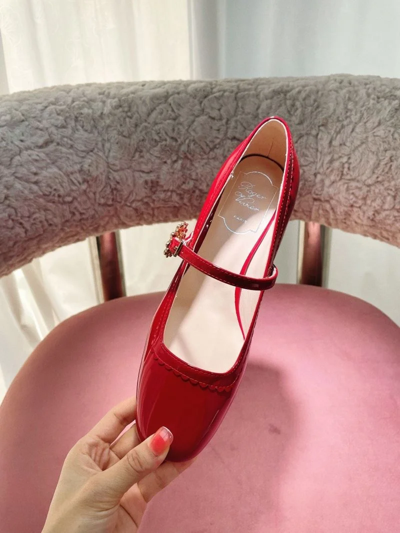 Perfect replica Roger Vivier Shoes