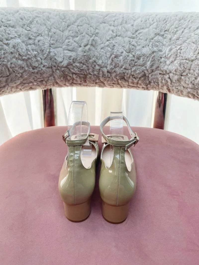 1:1 copy Roger Vivier Shoes