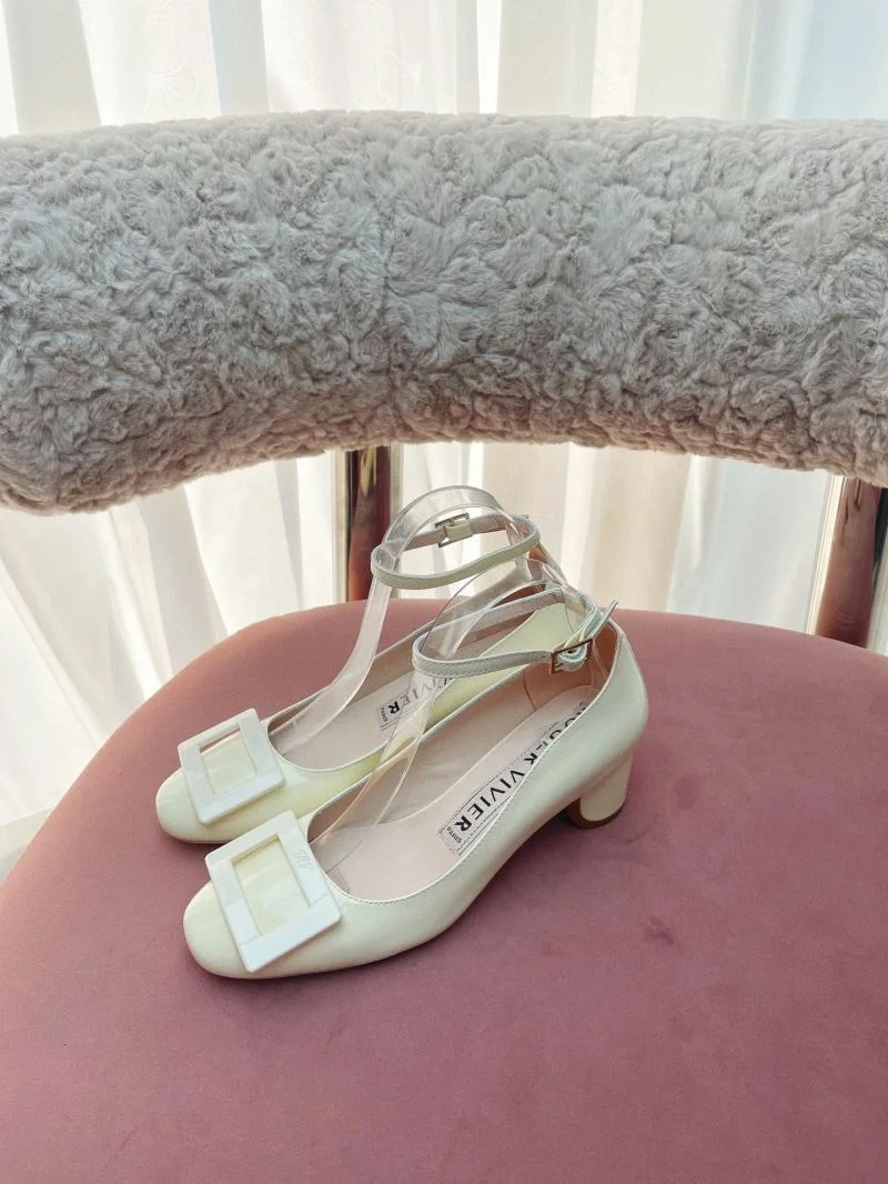 Top match Roger Vivier Shoes