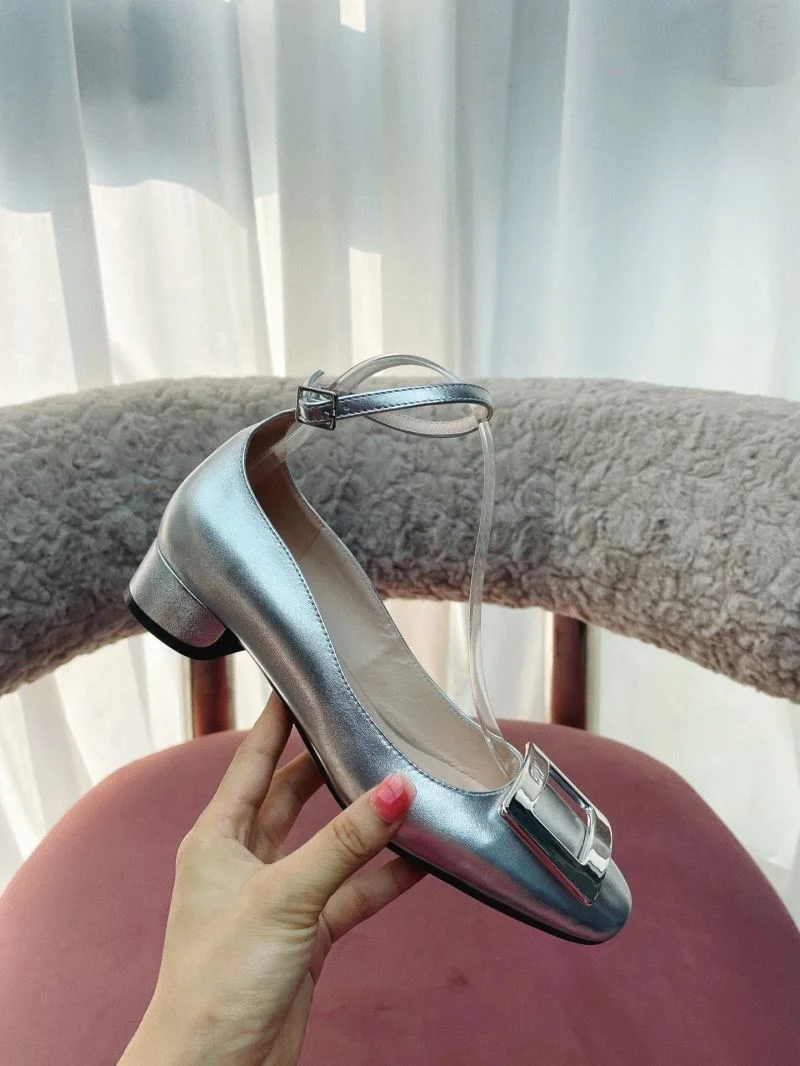 Precise copy Roger Vivier Shoes