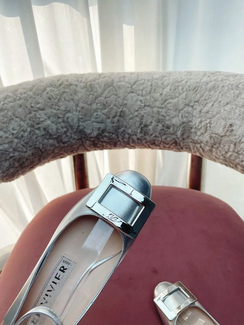 Precise copy Roger Vivier Shoes