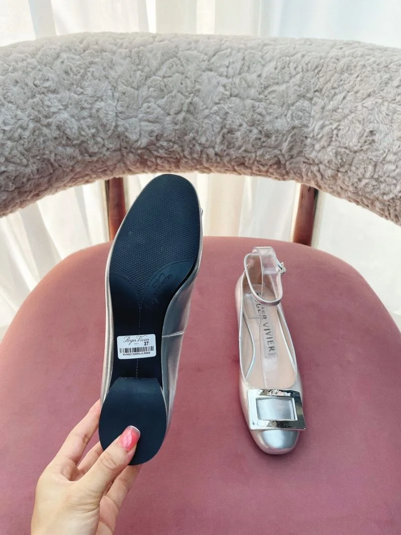 Precise copy Roger Vivier Shoes