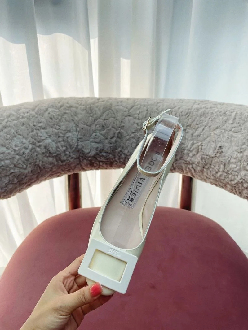 1:1 copy Roger Vivier Shoes