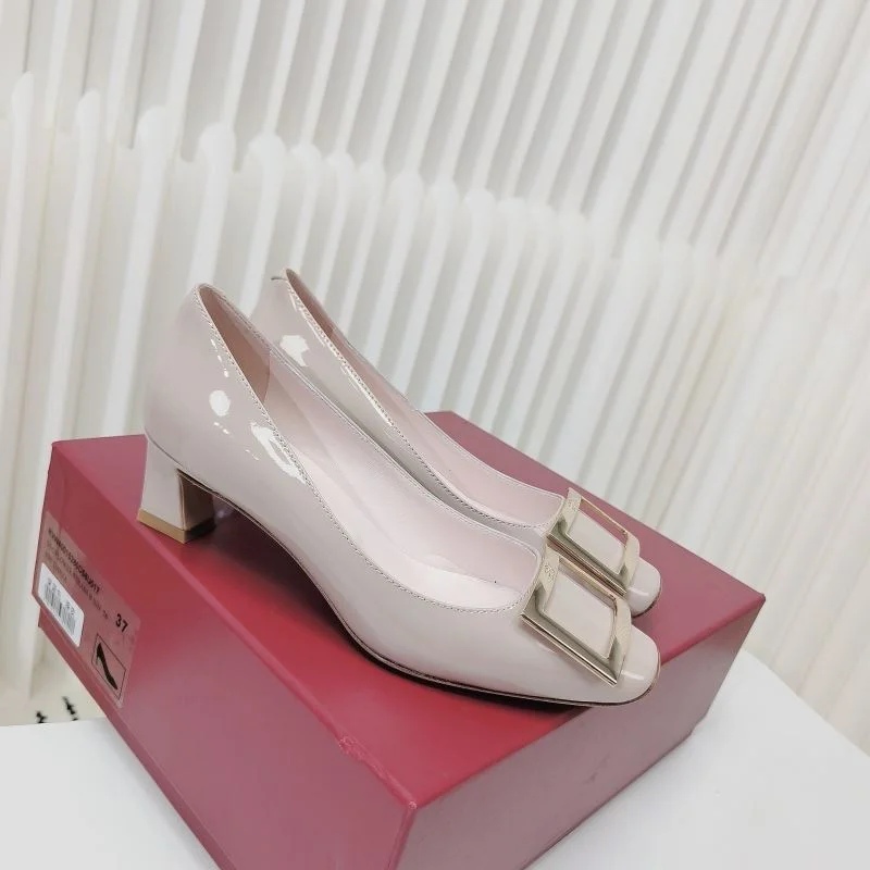Mirror quality Roger Vivier Shoes