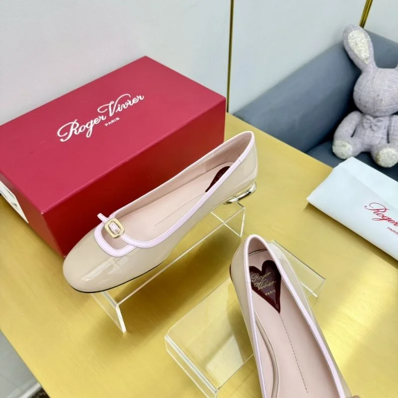 Value-priced Roger Vivier Shoes