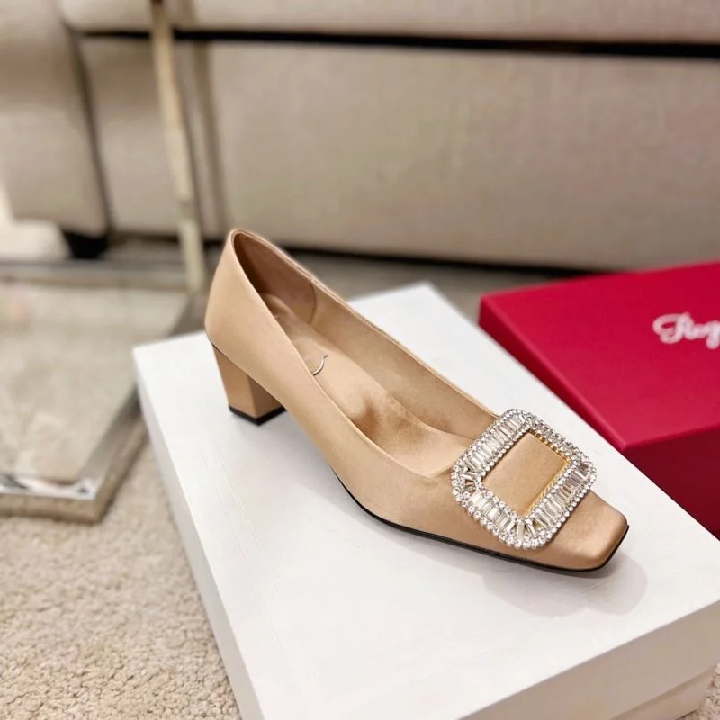 Precise copy Roger Vivier Shoes