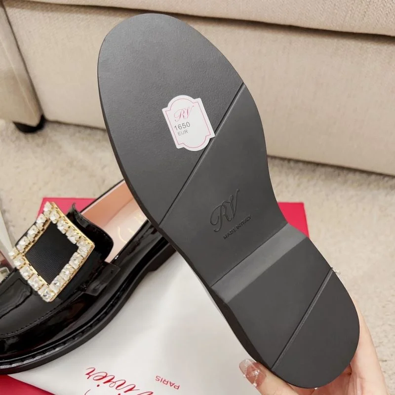 Accurate model Roger Vivier Shoes
