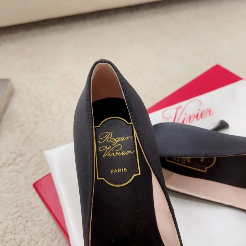 Value-priced Roger Vivier Shoes