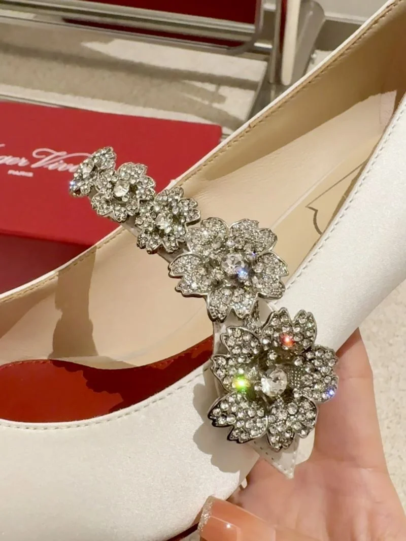 Accurate model Roger Vivier Shoes
