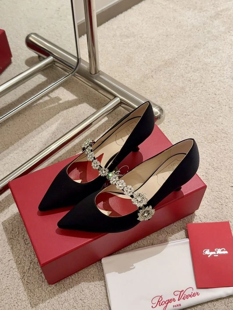 Top match Roger Vivier Shoes