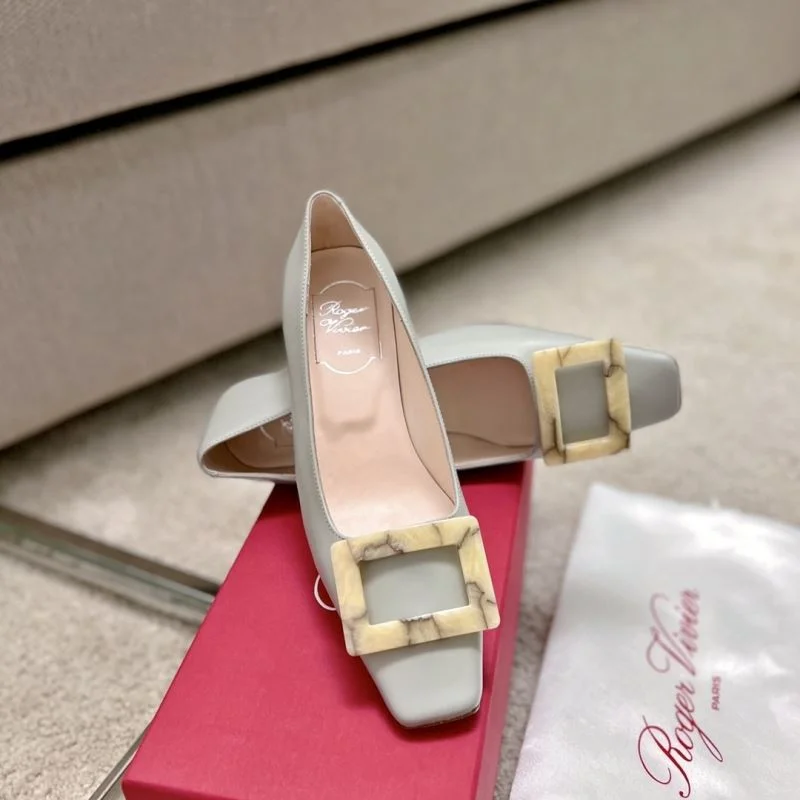 Precise copy Roger Vivier Shoes