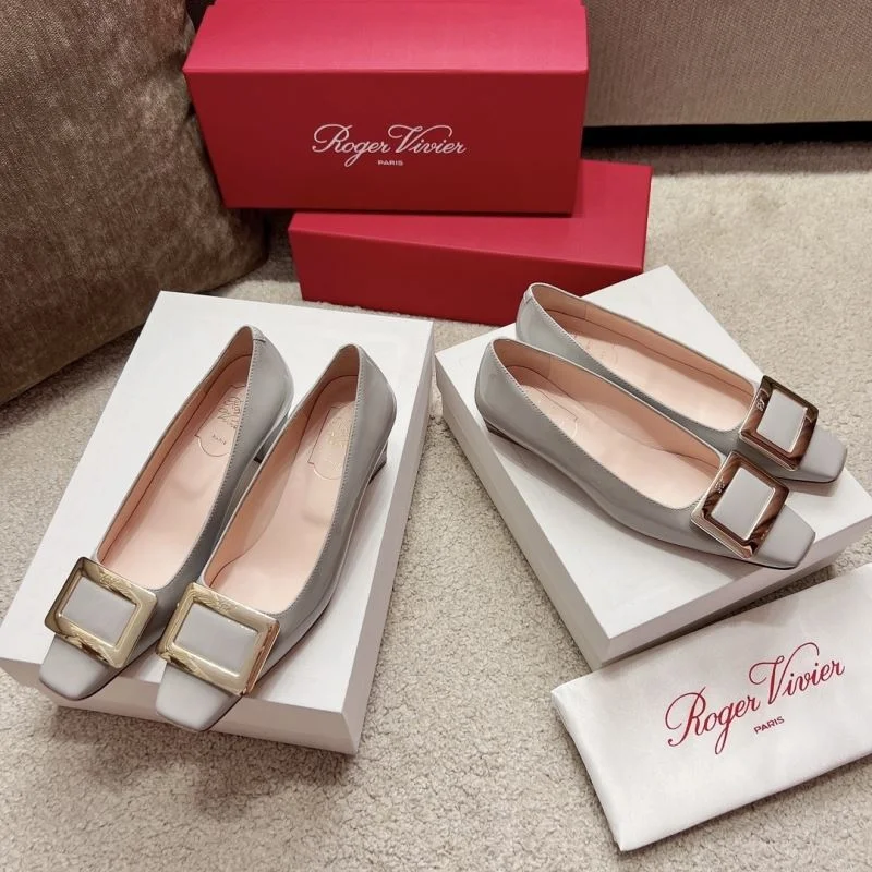 Mirror quality Roger Vivier Shoes
