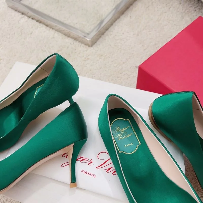 Precise copy Roger Vivier Shoes