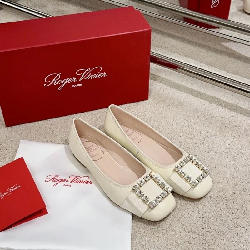 Top mirror Roger Vivier Shoes