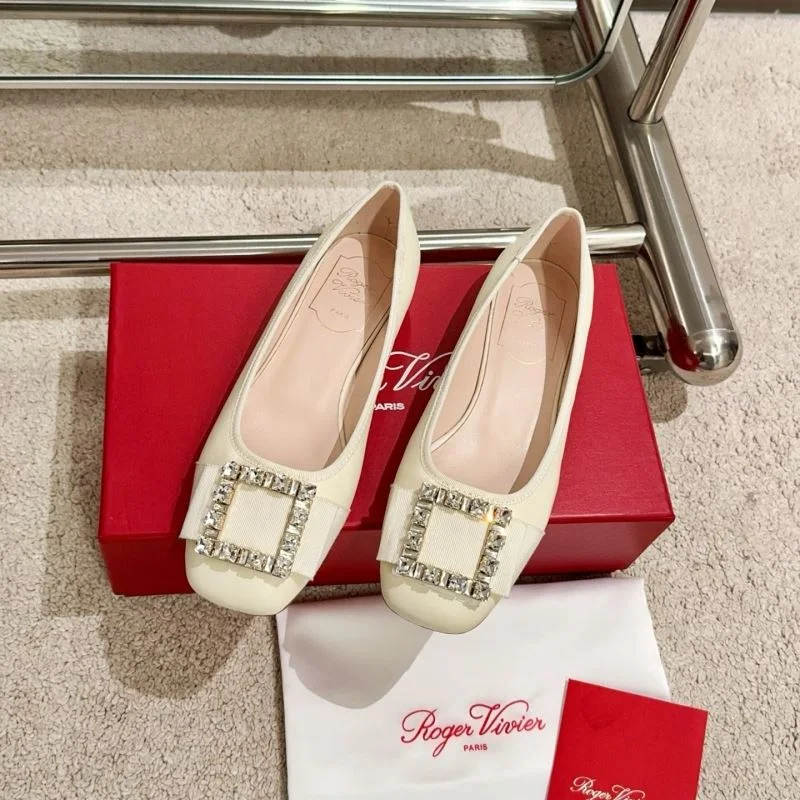 Top mirror Roger Vivier Shoes