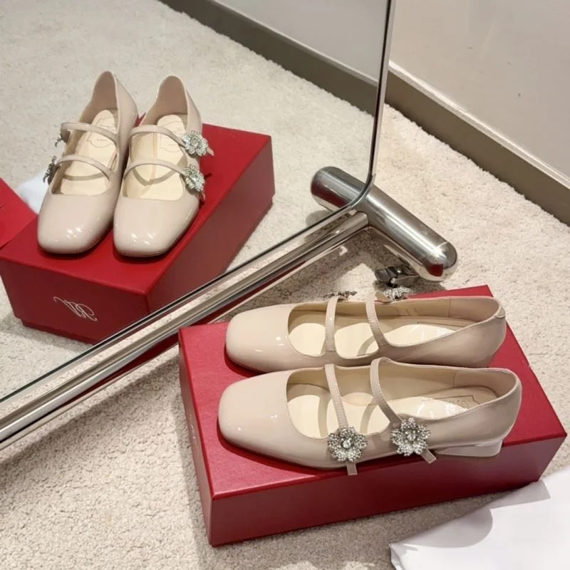 Mirror quality Roger Vivier Shoes