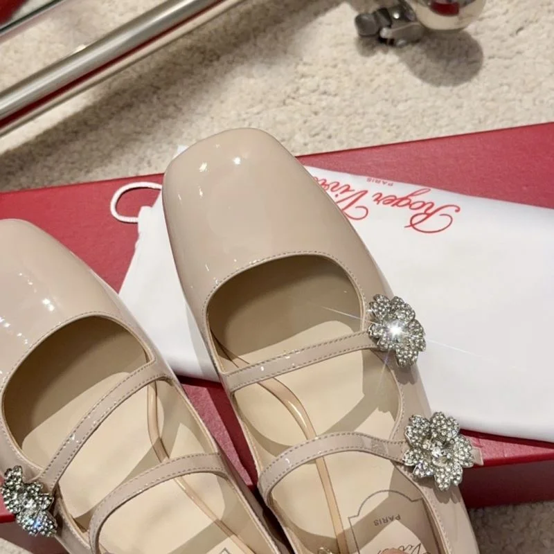 Mirror quality Roger Vivier Shoes