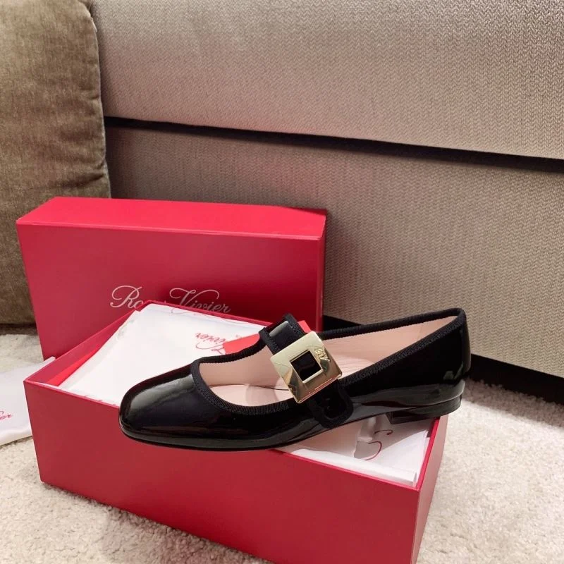 Accurate model Roger Vivier Shoes