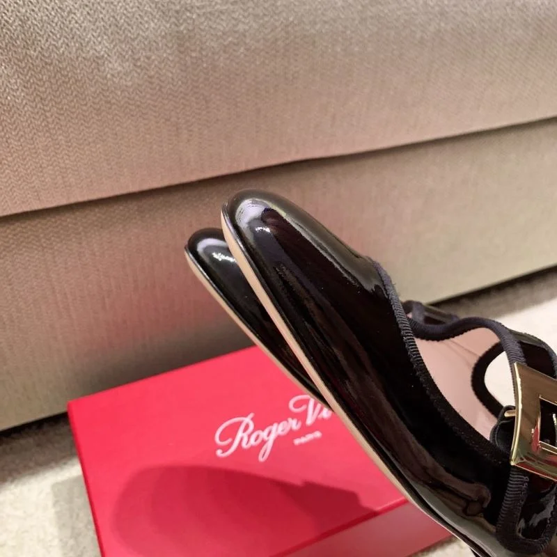 Accurate model Roger Vivier Shoes
