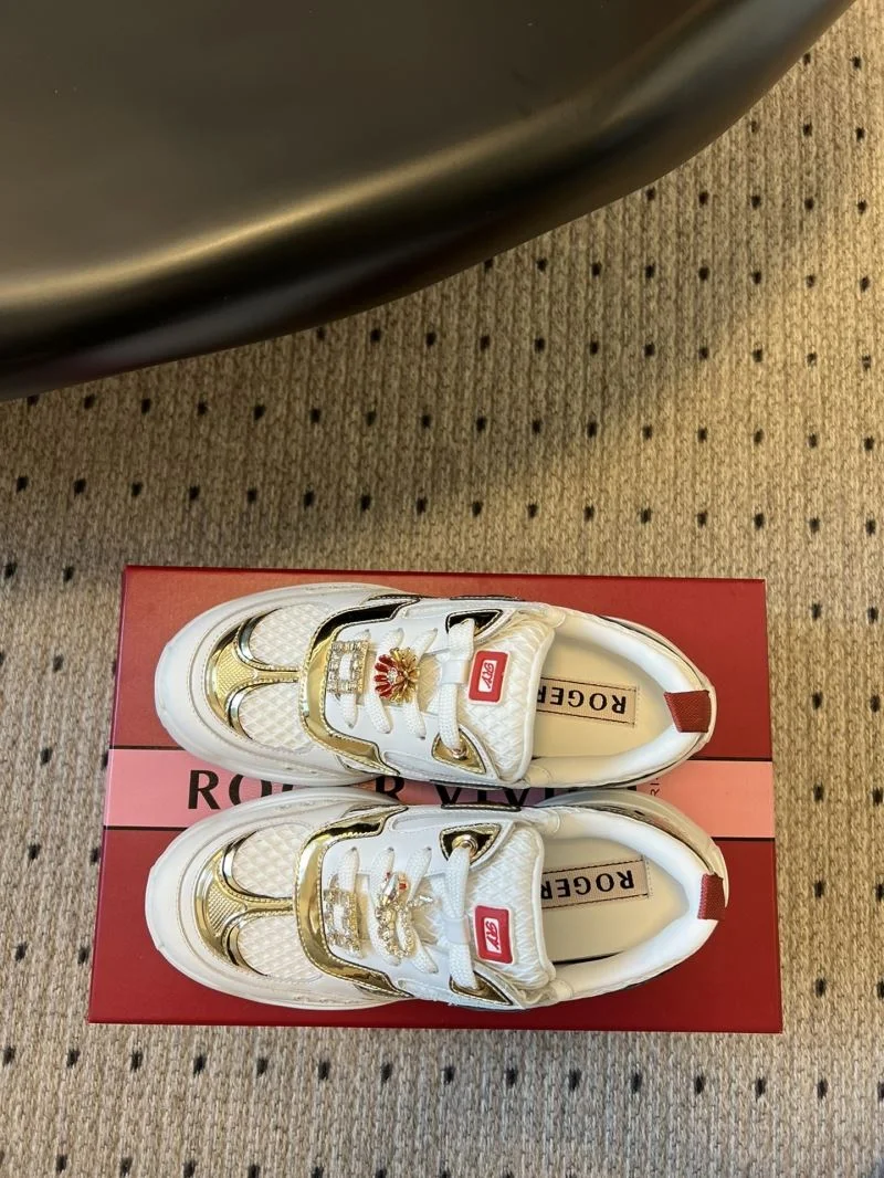 Perfect replica Roger Vivier Shoes