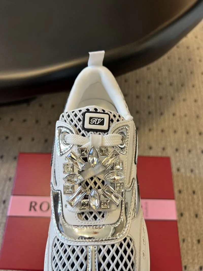 Accurate model Roger Vivier Shoes