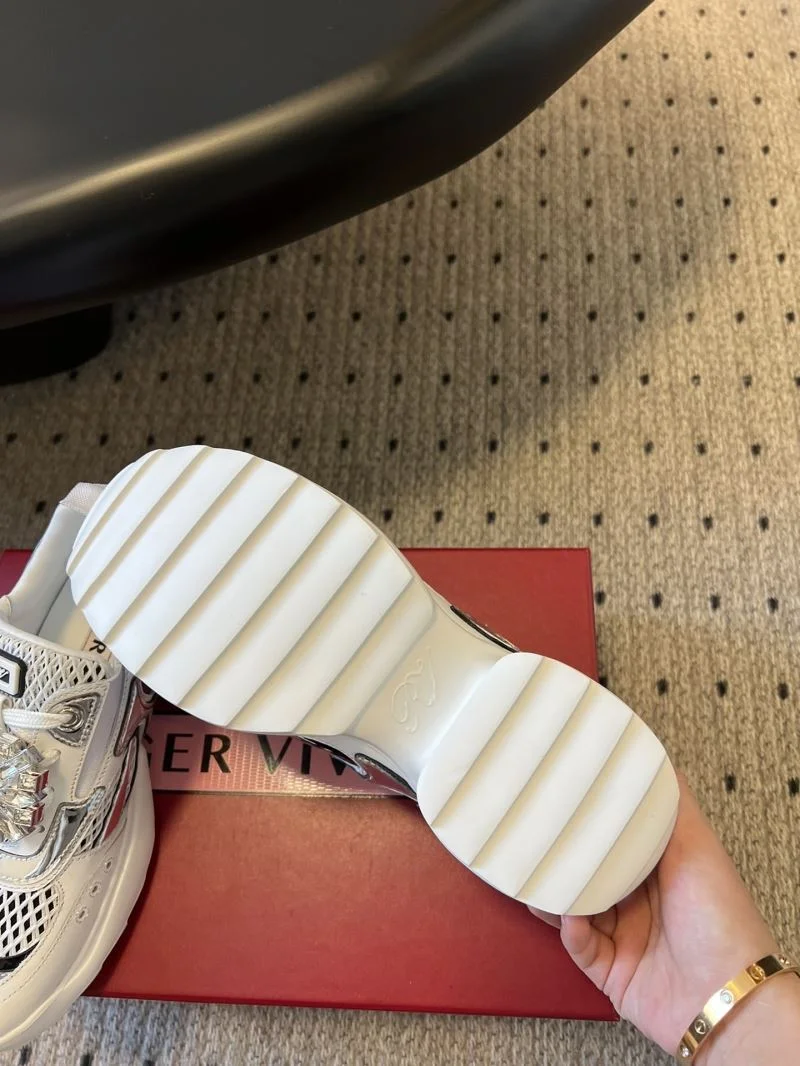 Accurate model Roger Vivier Shoes
