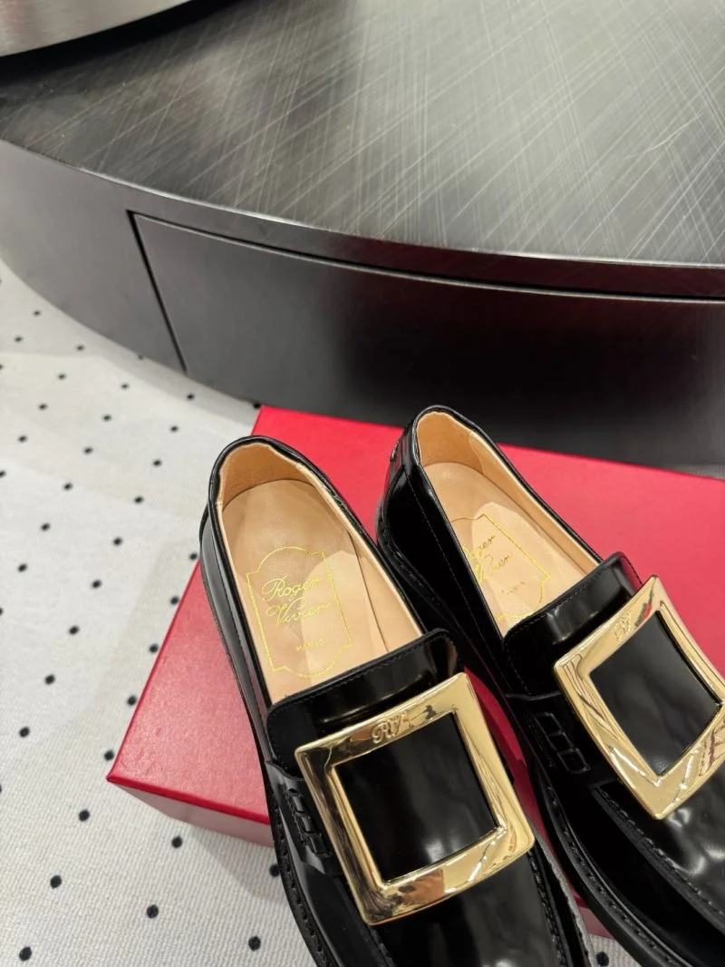Accurate model Roger Vivier Shoes