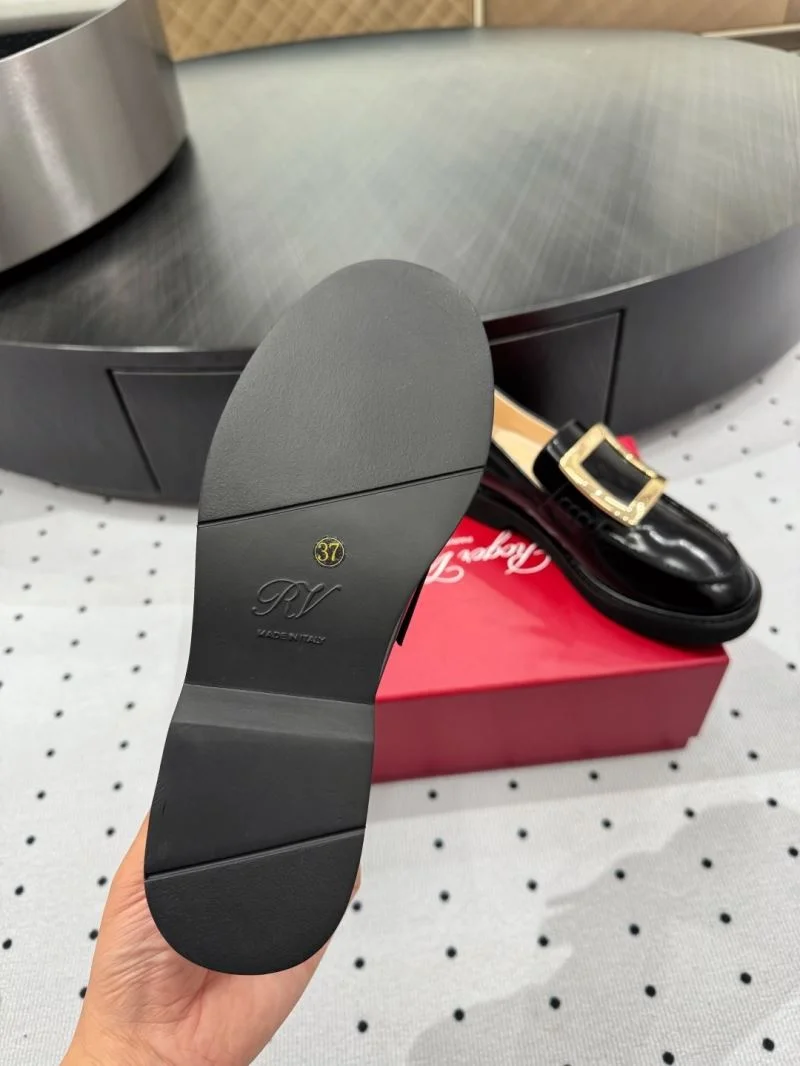 Accurate model Roger Vivier Shoes