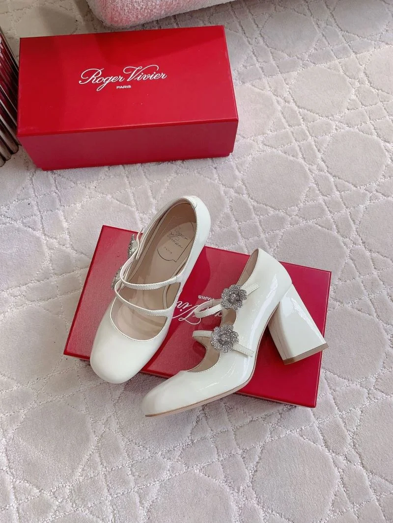 Accurate model Roger Vivier Shoes