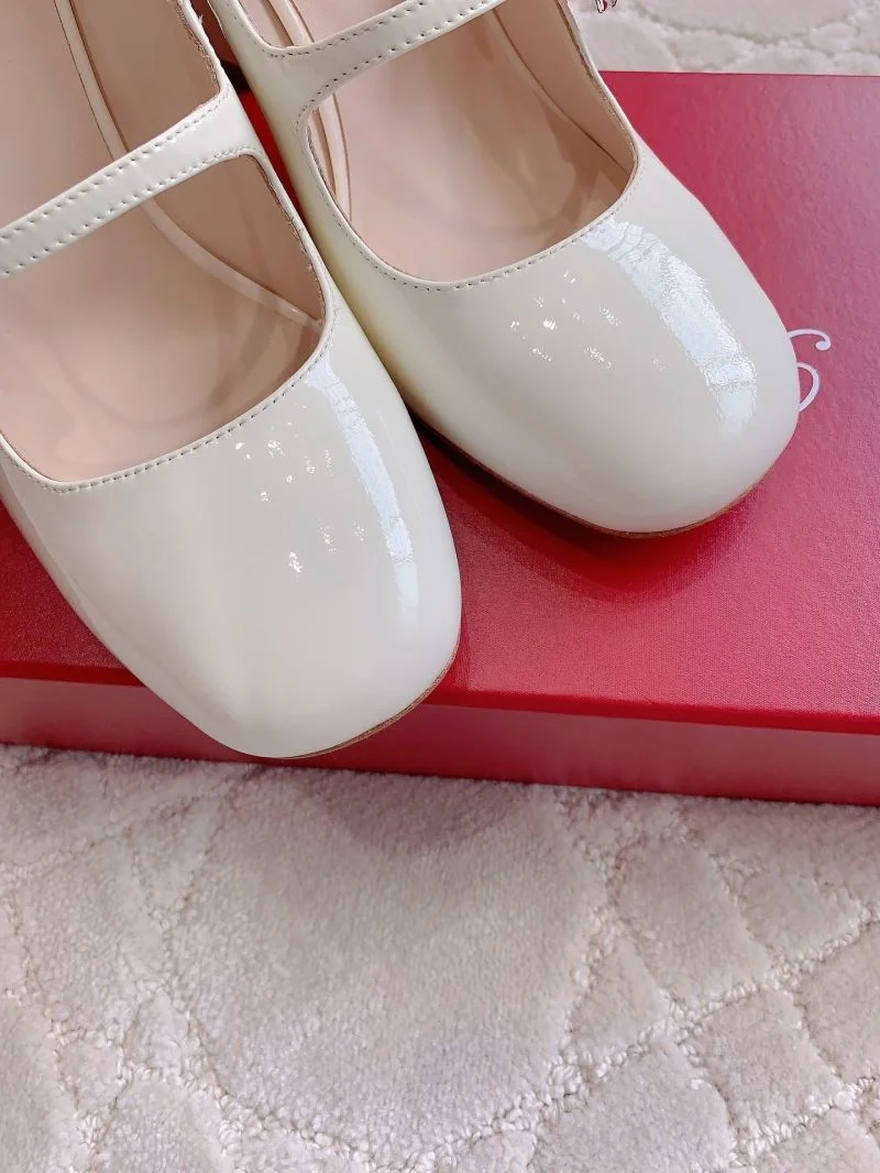 Accurate model Roger Vivier Shoes