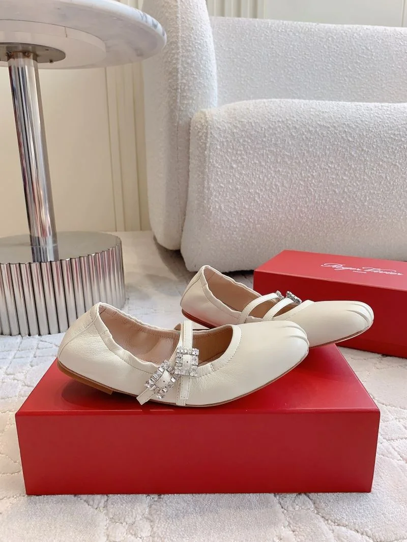 Accurate model Roger Vivier Shoes