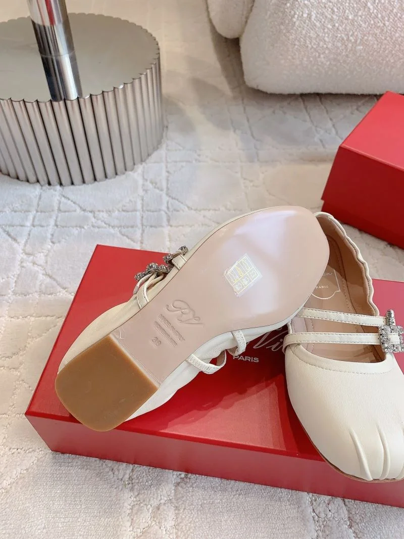 Accurate model Roger Vivier Shoes